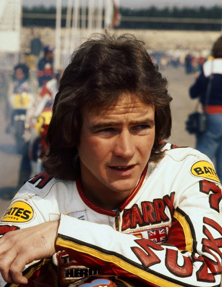 Pat Hennen's Instagram, Twitter & Facebook on IDCrawl